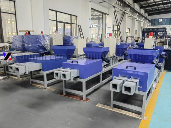 Wood sawdust block making machine